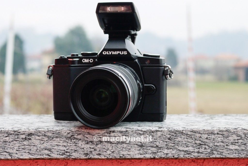 Recensione Olympus OM-D EM-5 fotocamera Micro Quattro Terzi