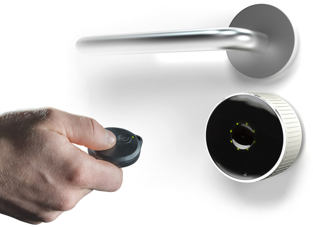 Danalock V2 con DanaFob e DanaPad, tanti modi per accedere alla casa ...