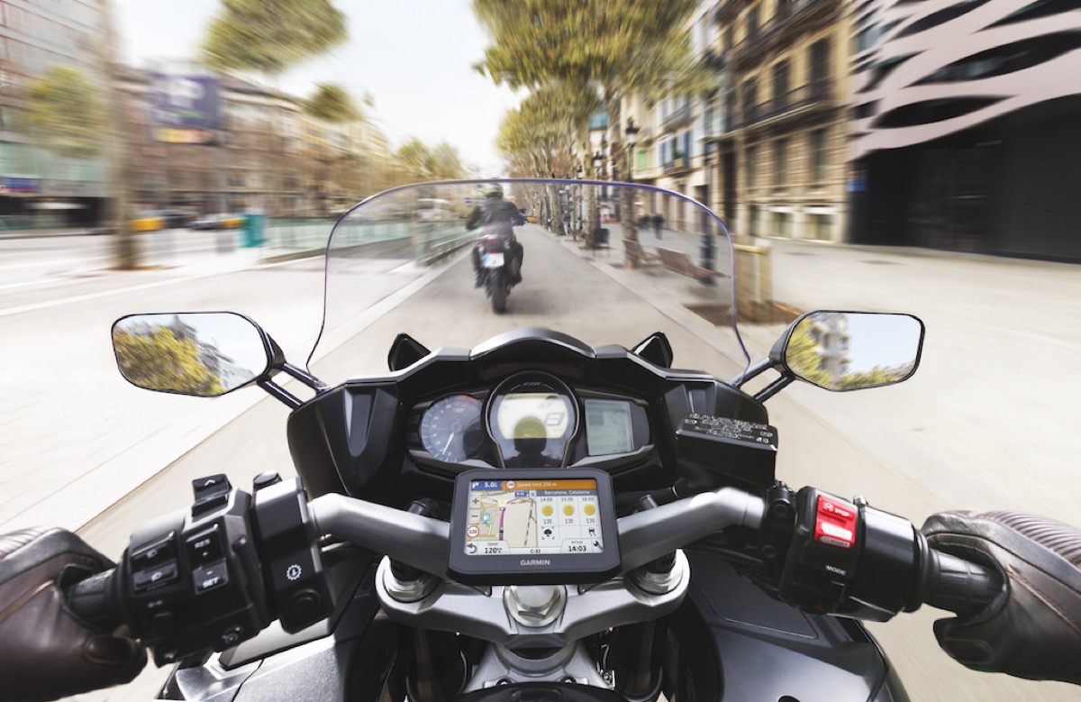 Garmin Zumo 396, il navigatore GPS “on the road” per motociclisti ...