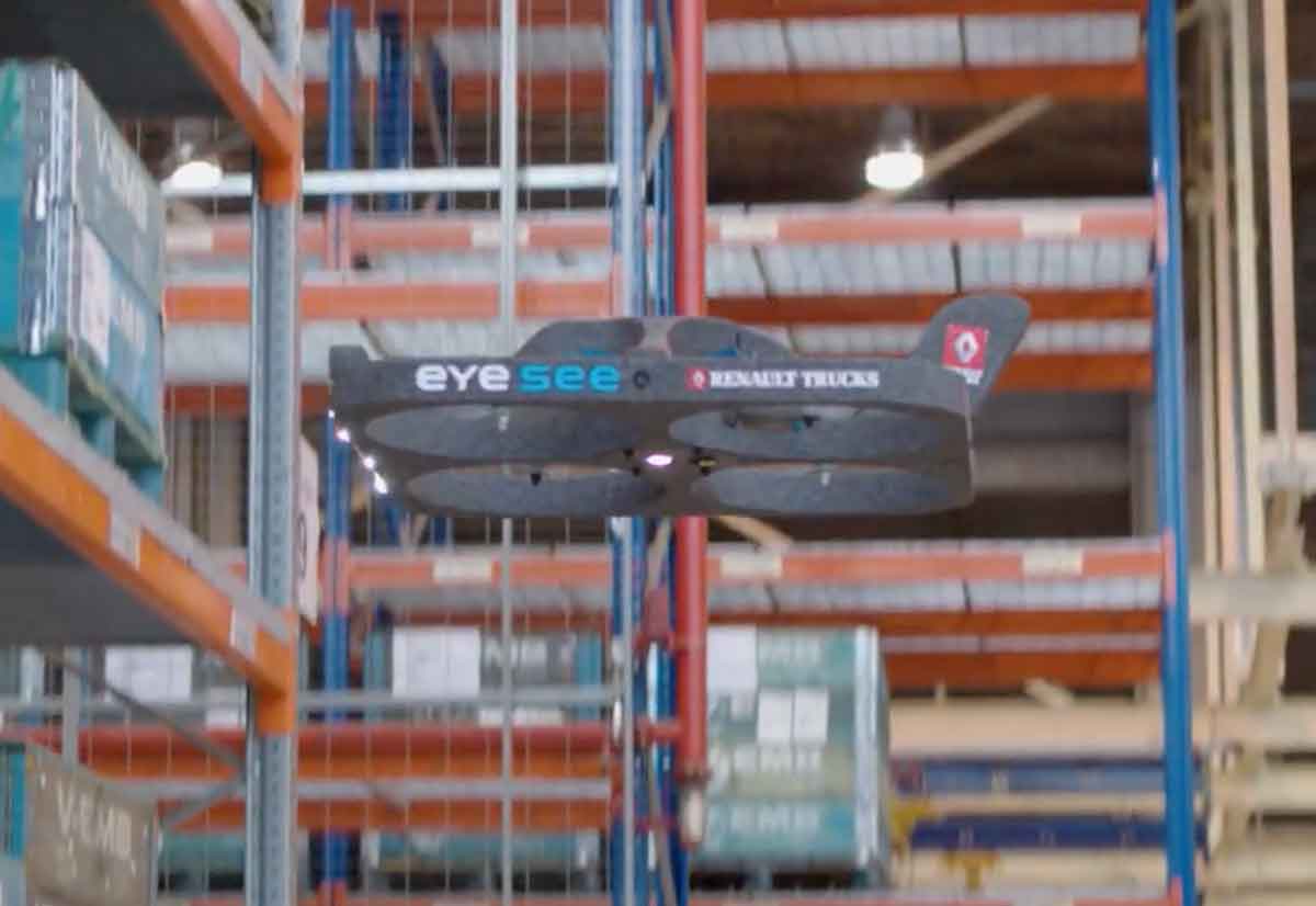 Renault Trucks adotta i droni per l'inventario di magazzino - macitynet.it