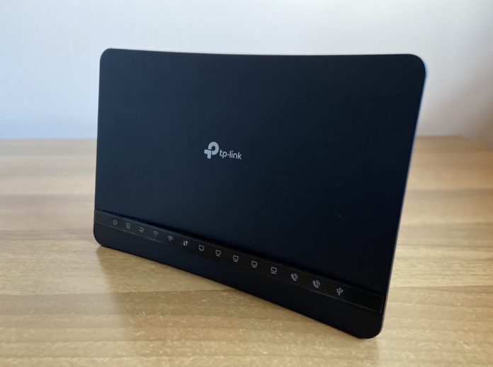 Recensione TP-Link Archer VR1210v: dite addio al modem router dell ...