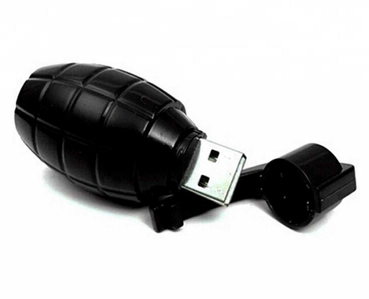 La chiavetta USB con autodistruzione arriva dalla Russia - macitynet.it