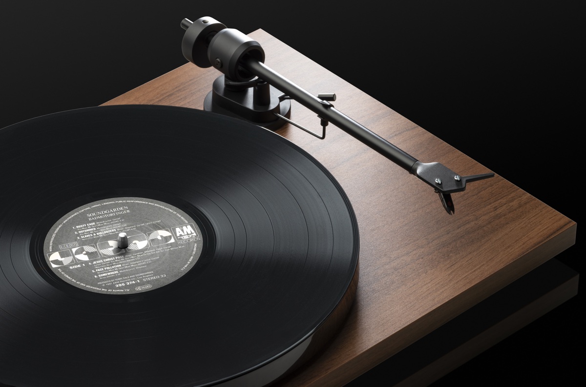 Per il secondo anno di seguito si sono venduti più vinili che CD ...