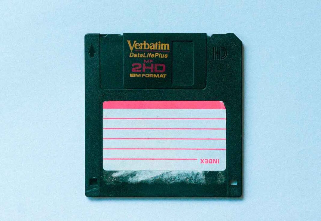 In Giappone vogliono dire addio ai... floppy disk - macitynet.it