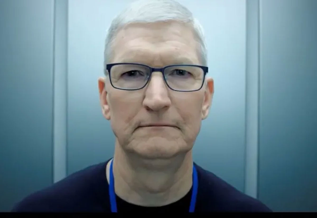 Tim Cook prende l'ascensore di Severance - macitynet.it