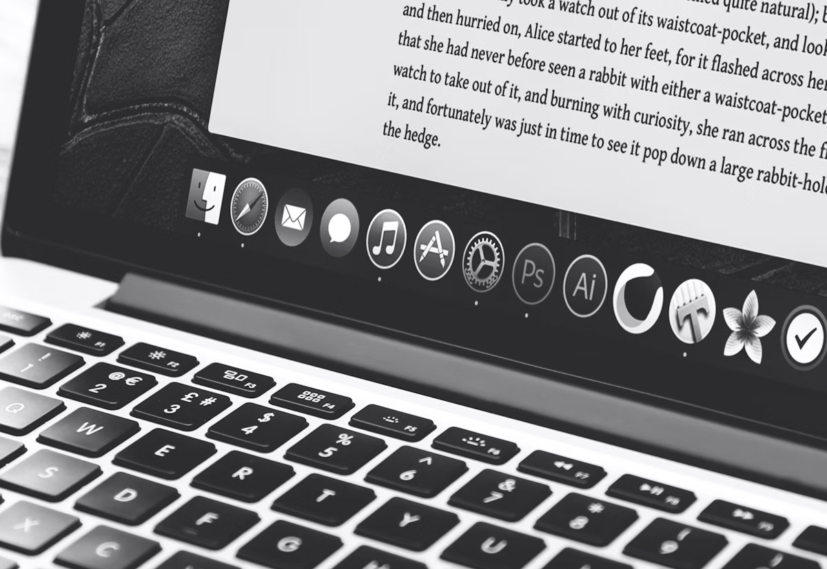 Windows 11, Microsoft testa la barra delle applicazioni che si ...