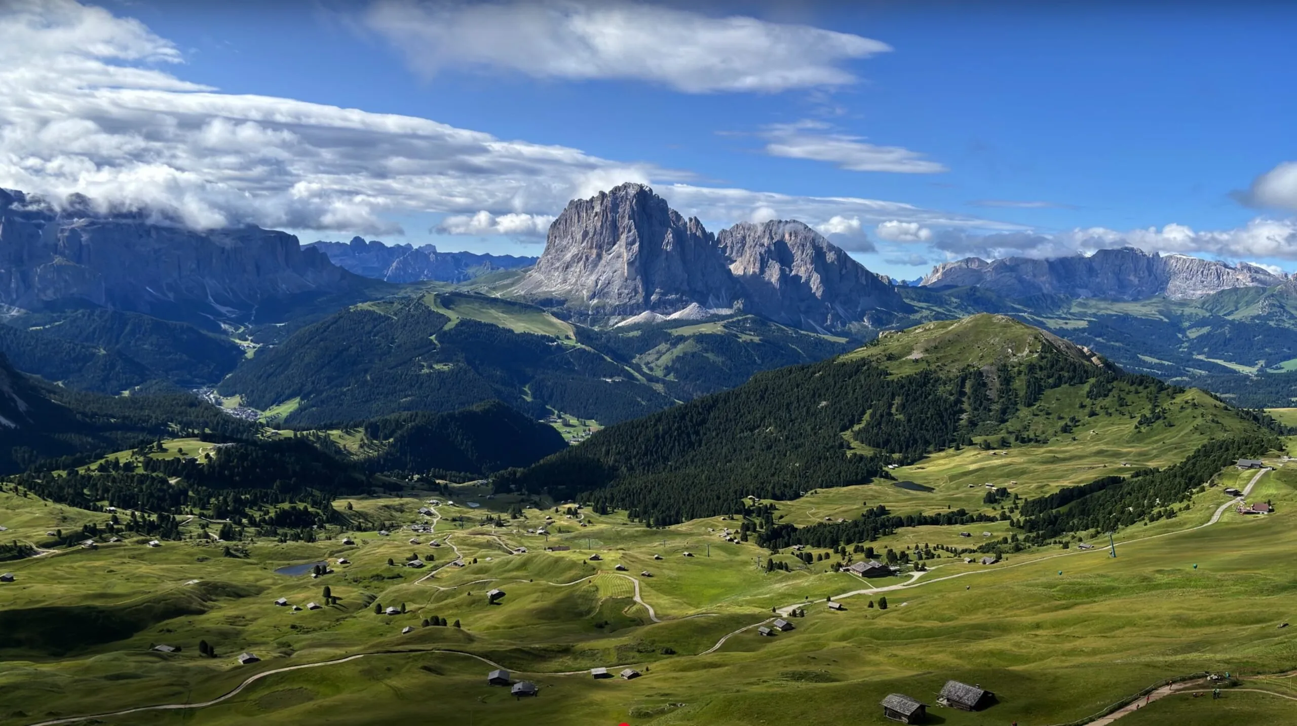 Ecco la vetta della Val Gardena intasata per colpa di Apple - macitynet.it